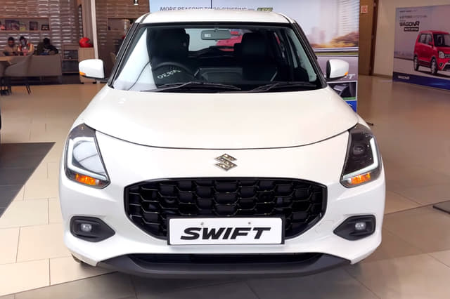 Maruti Suzuki Swift (2026) - Price, Mileage & Expert Reviews | Autocar ...