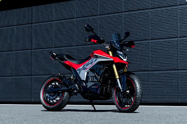 TVS iQube: Price and variants explained - Introduction | Autocar India