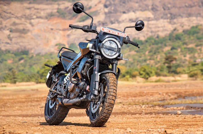 Most powerful bikes under Rs 3 lakh, KTM 390 Duke, Triumph Speed 400 ...