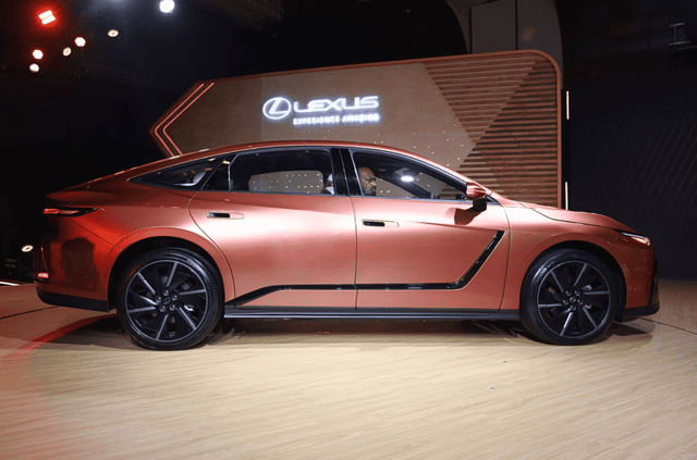 Lexus ES (2026) - Price, Range, Specs & Expert Reviews | Autocar India