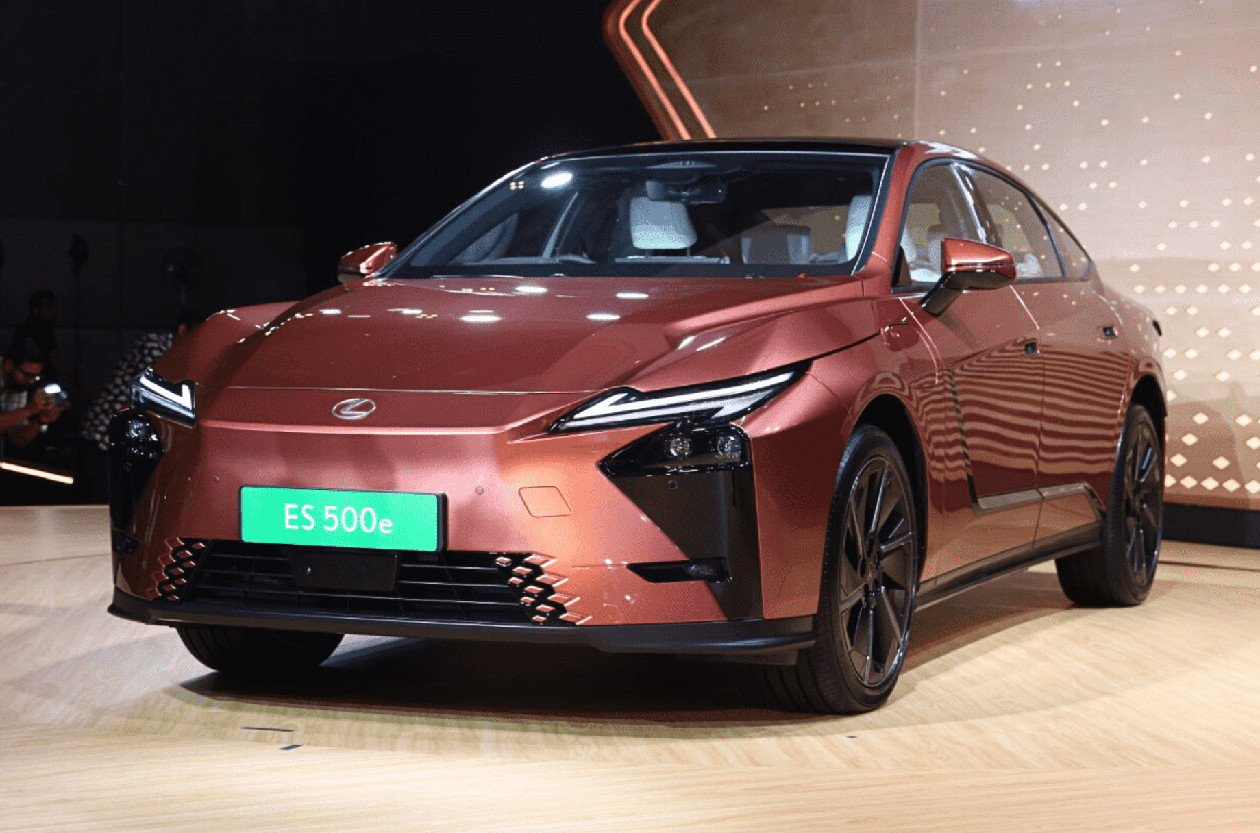 Lexus ES (2026) - Price, Range, Specs & Expert Reviews | Autocar India