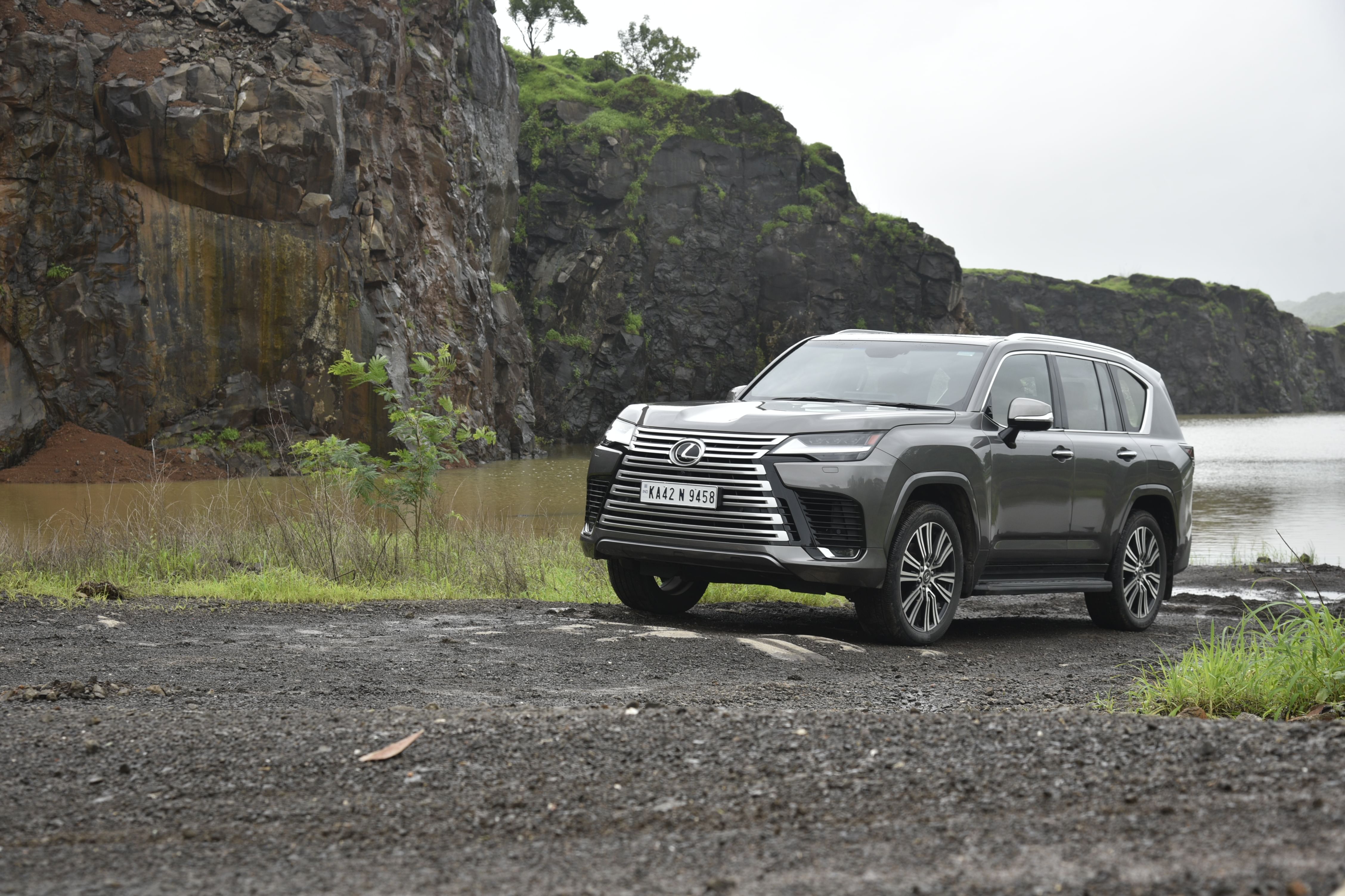 Lexus LX 500d-urban On-Road Price – Features, Specs & Images | Autocar ...
