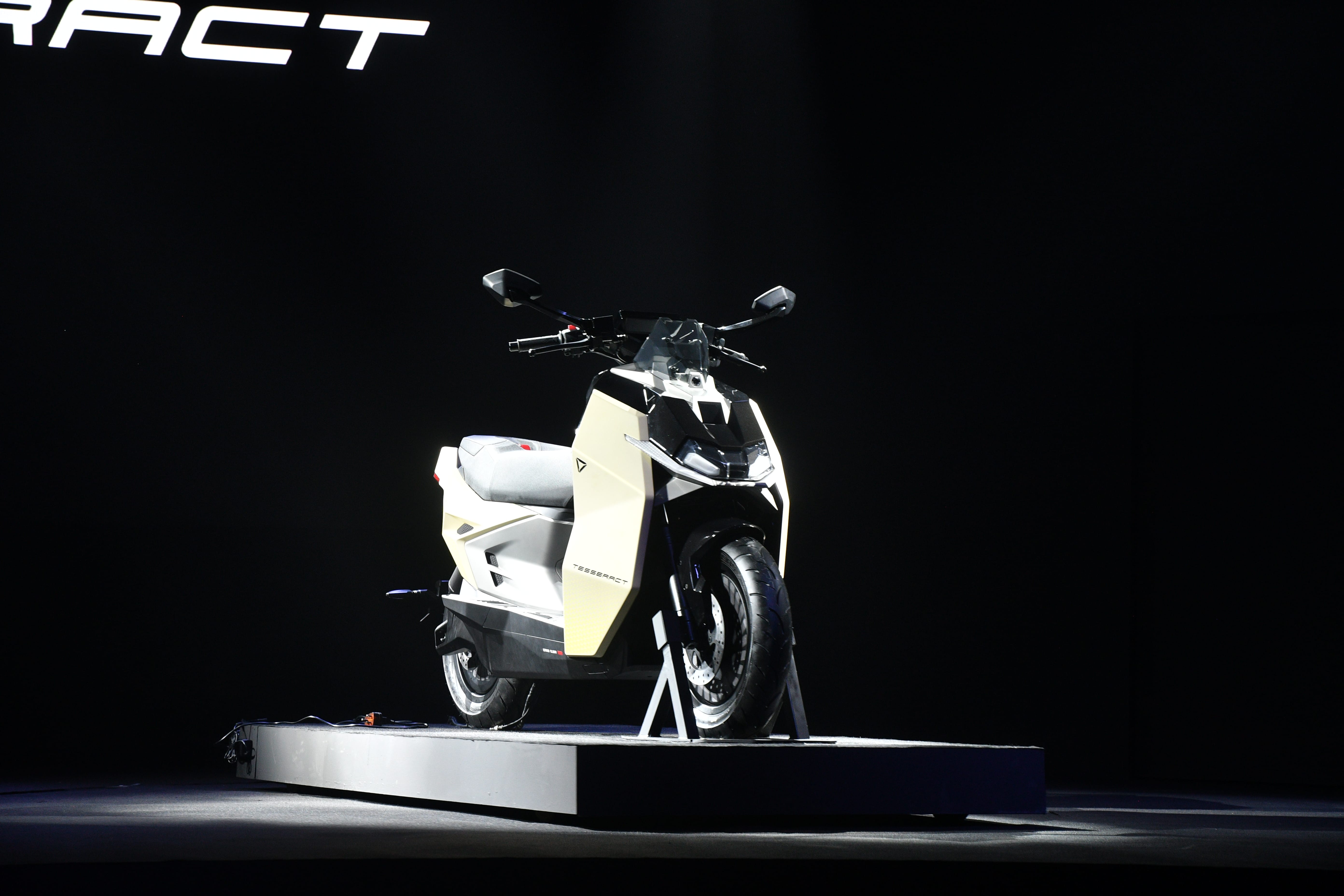 Ultraviolette Automotive Tesseract Image – Tesseract Photos in India ...