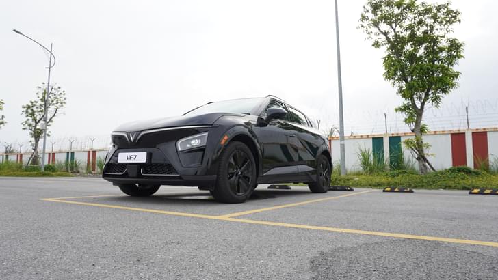 Vinfast VF7 Specifications - Dimensions, Configurations, Features, and Boot Space | Autocar India